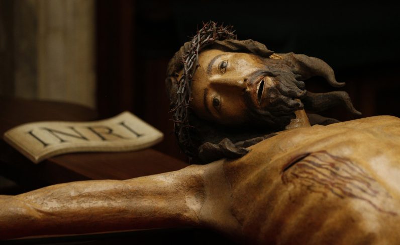 Medieval crucifix in St. Peter's Basilica 'resurrected' from obscurity ...
