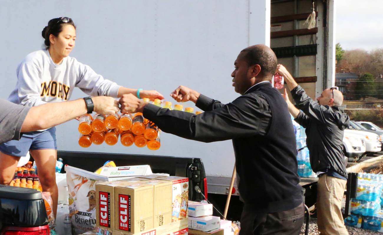 Giving 'alms,' and other acts of charity, during Lent - CatholicPhilly