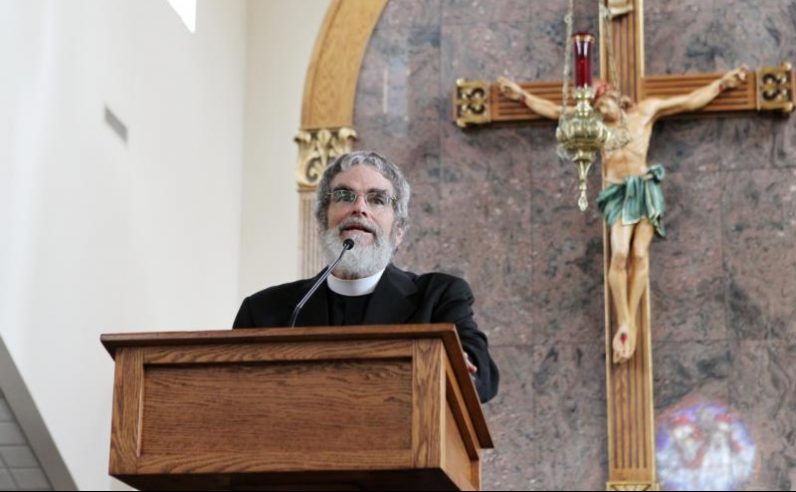 Eclipse a way to appreciate creation, Vatican astronomer tells audience ...