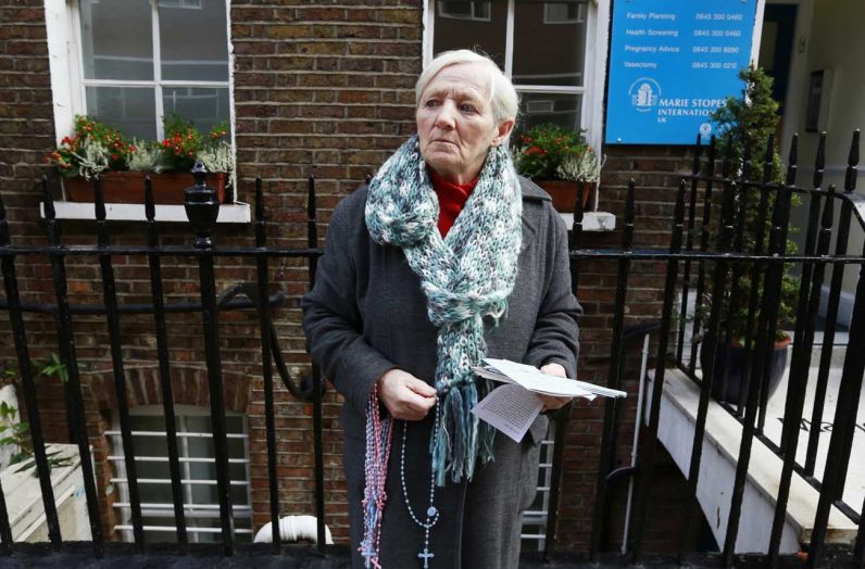 London council sets up buffer zone around abortion clinic - CatholicPhilly