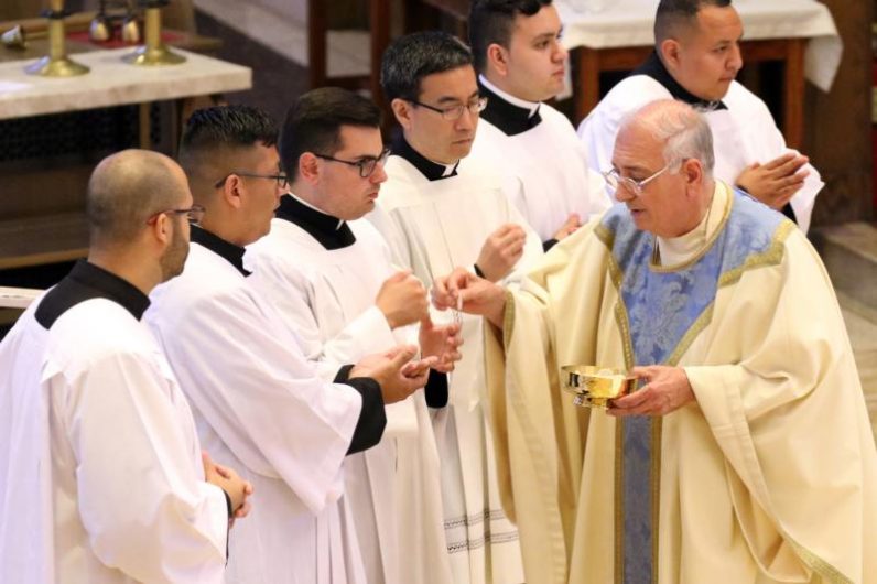 Priests' group recommends revisions in U.S. priestly formation ...