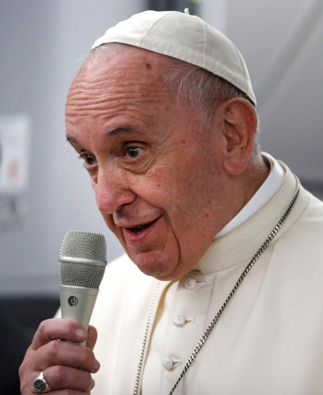 Affirming celibacy, pope explains narrow possibility for married ...