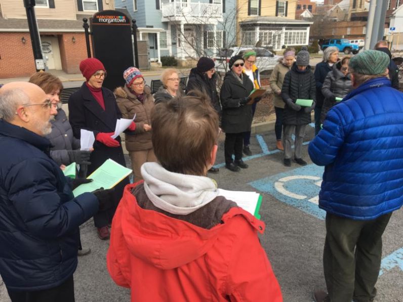 Catholics pray for abuse survivors, more lay involvement in church ...