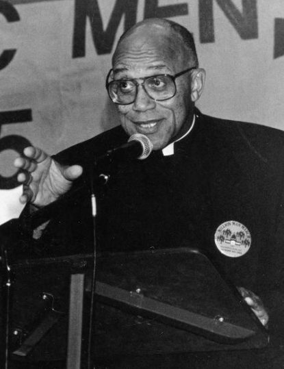 Abuse claim made against well-known Chicago priest Father Clements ...