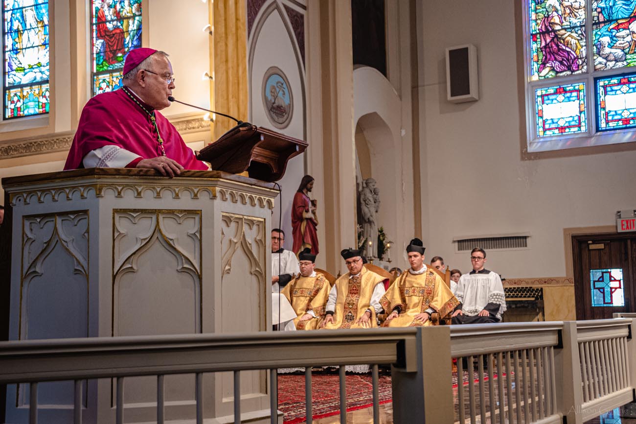 Archbishop Chaput visits St. Mary's, prays at Latin Mass - CatholicPhilly