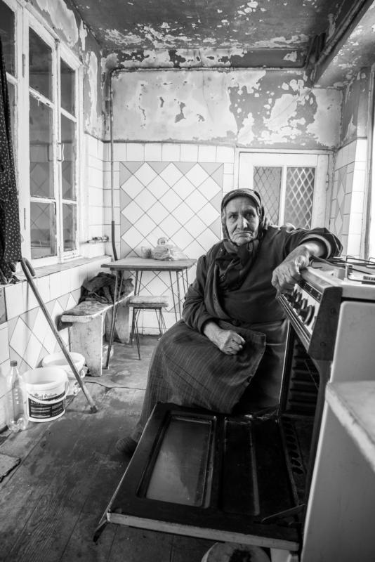 Poor, elderly Armenians get help heating homes this winter - CatholicPhilly