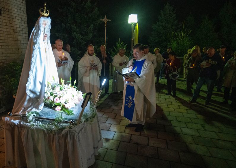 Fatima Day at Doylestown shrine draws faithful for Mass, procession ...