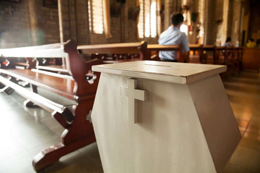 Philadelphia archdiocese warning parishes about series of thefts ...