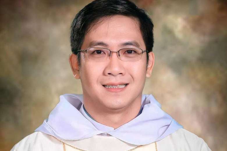 Vietnamese priest stabbed to death while hearing confession ...