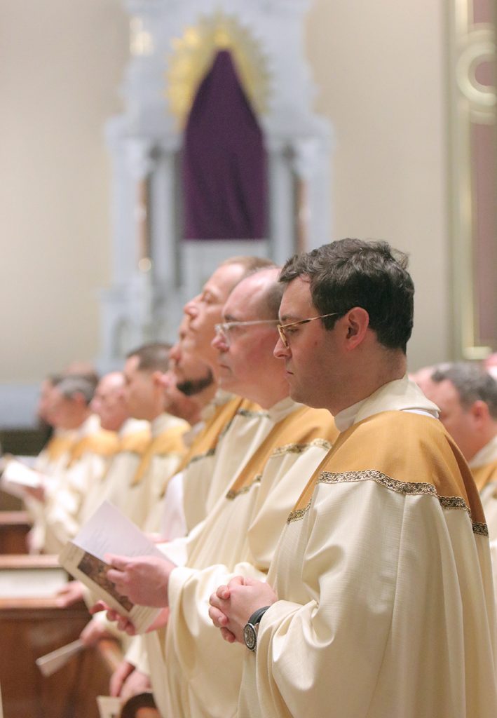 Archbishop Pérez Celebrates Chrism Mass at the Cathedral (PHOTOS ...