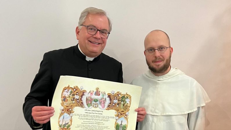 Local Priest Receives High Honor for Devotion to Mary - CatholicPhilly
