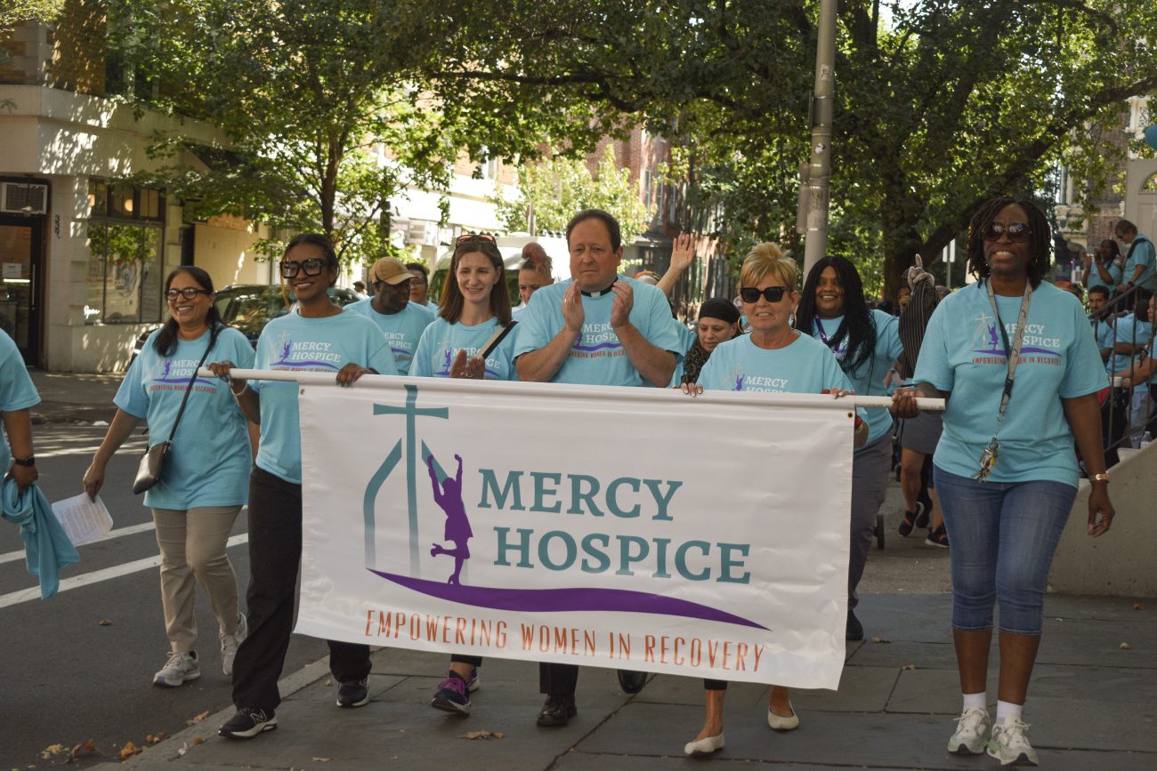 Photos: Mercy Hospice Hosts Fifth Annual Recovery Walk - CatholicPhilly