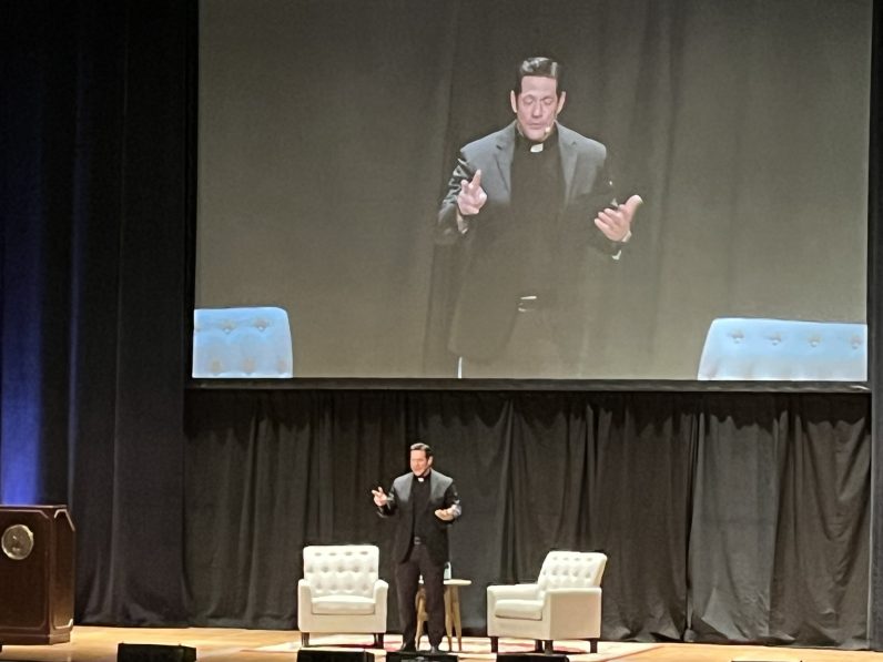 Father Mike Schmitz Unpacks Jesus' Parables via Laughter, Tears in ...