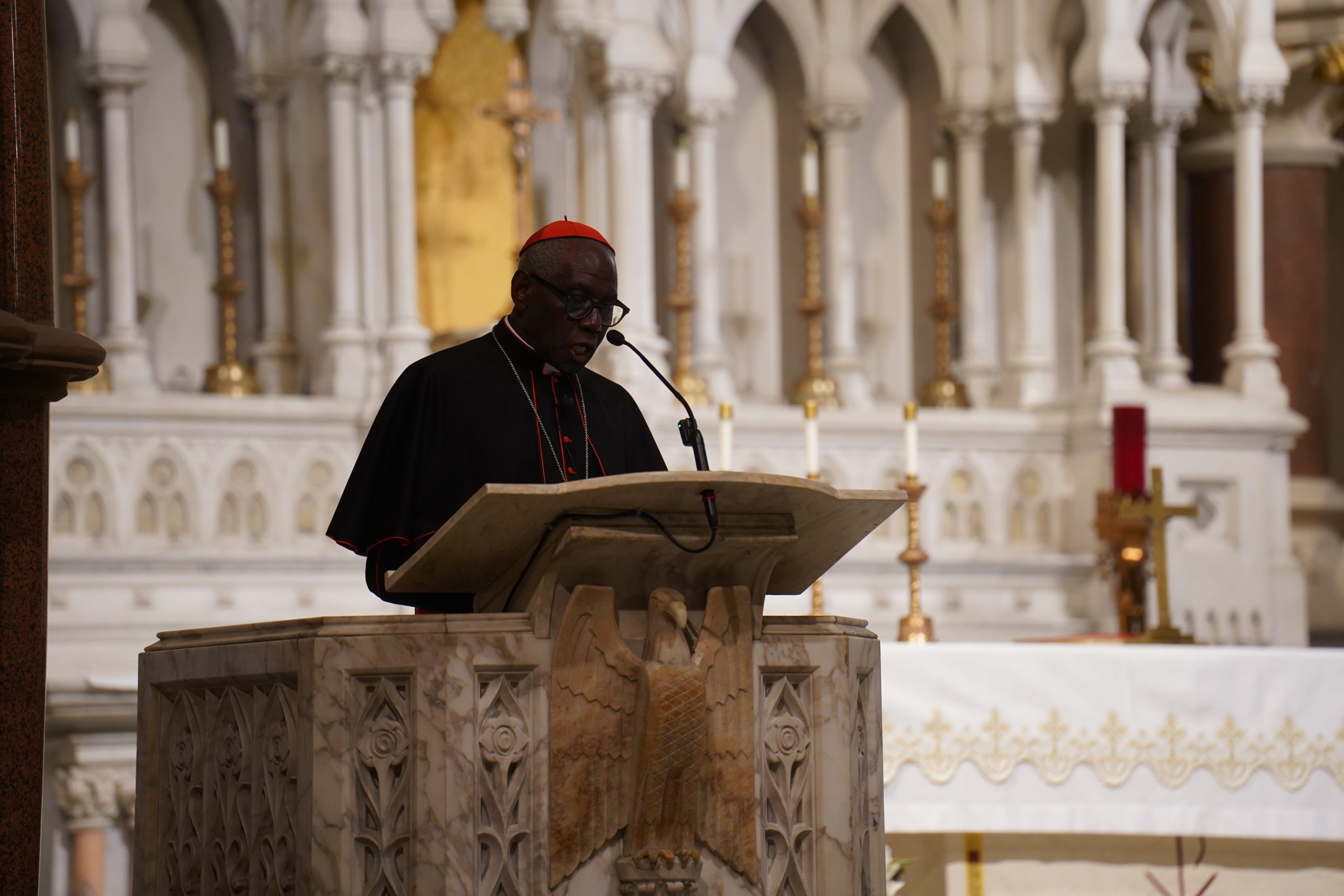 Hundreds Hear Cardinal Speak on ‘Crisis of Liturgy,’ Sacred Music ...